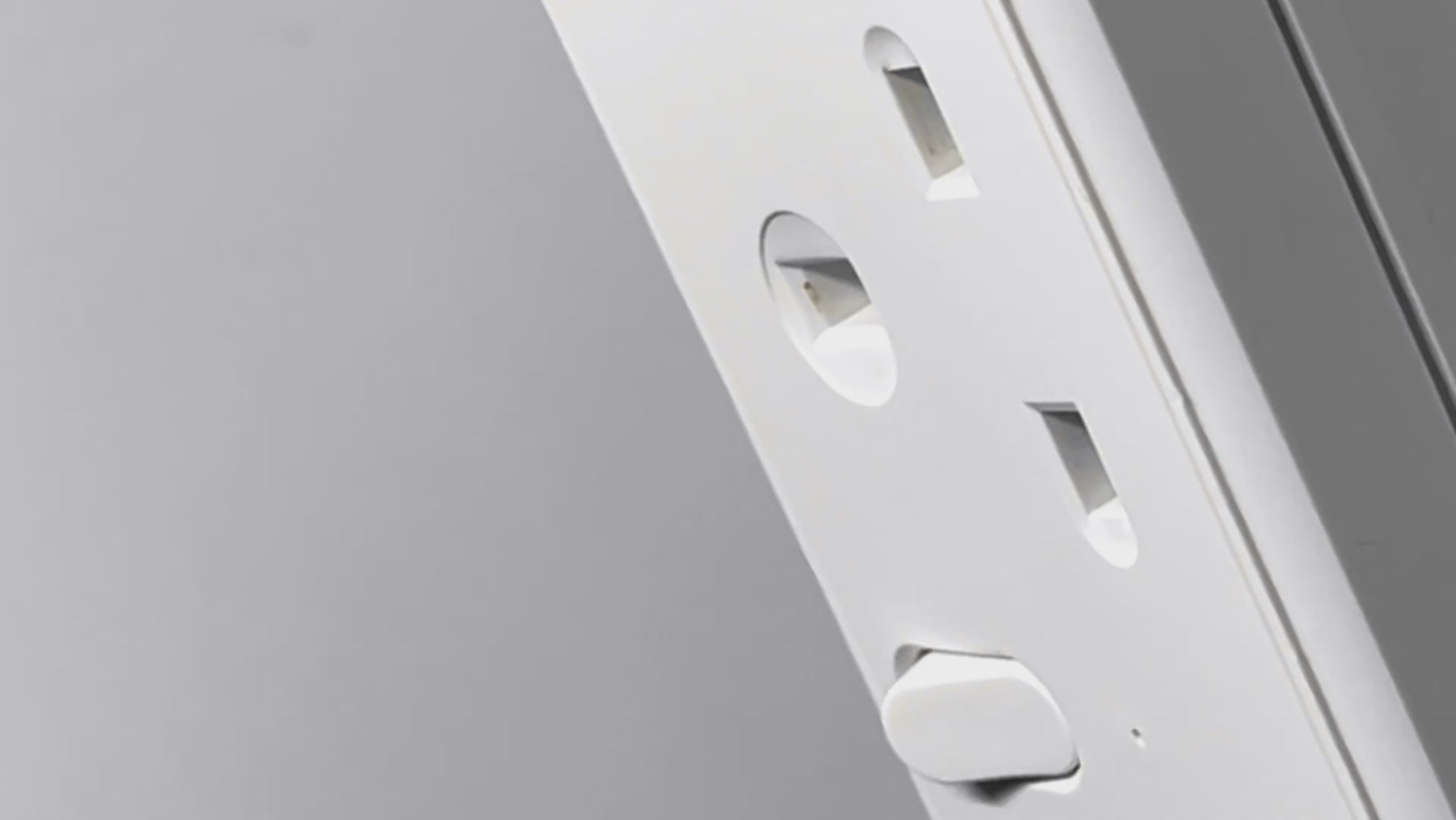 Daiyo DE 384 4 Way LED Surge Protector Power Extension Socket Strip wi